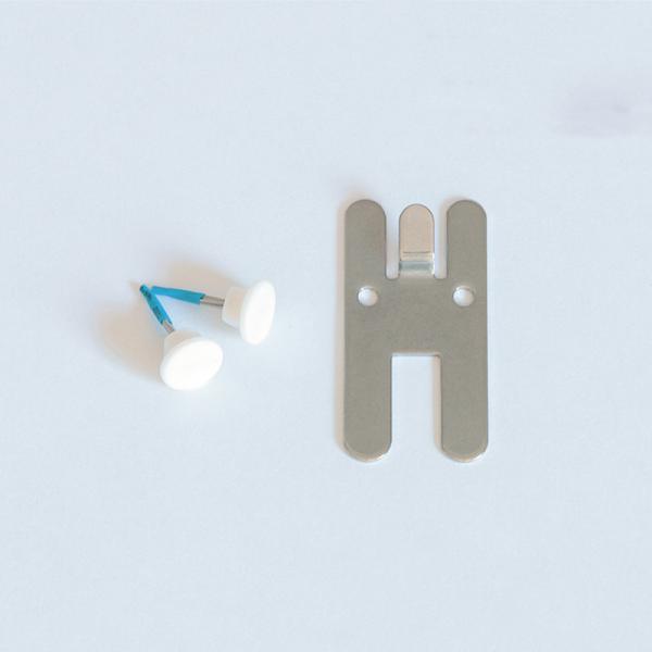 -商品名-ハイパーフック かけまくり 1個入り-内容-フック1個ピン2本-商品説明-神棚のお取り付け等にご利用いただけるメタルフックです-使用方法-石膏ボードの壁にフック本体をあてがい、ピンの頭部の△印を上に向け フック本体の穴にピンを通し...