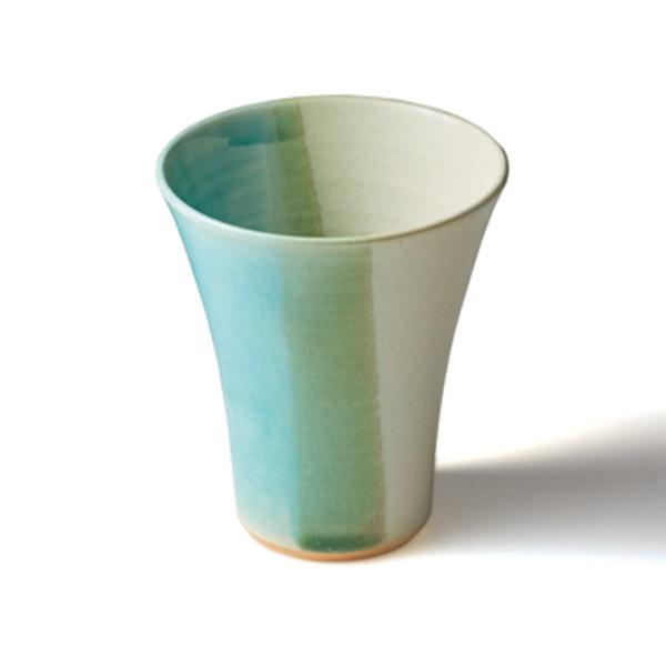 レインボーカラーの”R*cup”は、色鮮やかさが爽やかでとても軽い手づくりカップ。 使うたびに元気になれそうです。おしゃれなデザインボックスに入れてお届けいたします。プレゼントにもおすすめです。※食洗器・電子レンジ：使用可それぞれの商品には...