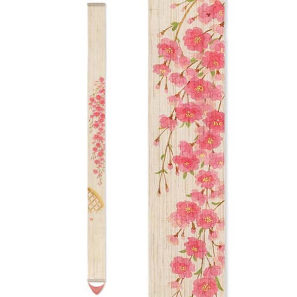 空間を華やかに彩り、和のモダンインテリアを演出する手染め麻細タペ。"和の心を映す春の訪れ”出水の桜、糸桜、車返桜と移ろう御苑の春に、ひときわ深い感動を誘う八重紅枝垂れの花姿。京都御苑の桜並木で、春風に揺られる姿を見守り続けてきた人々の想いが...