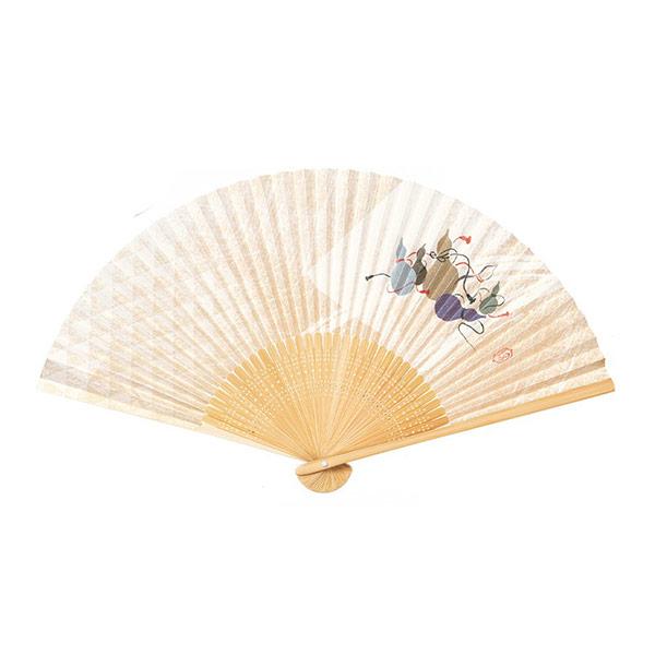 京都で作った扇面紙に、図案作家の画を施した、品質と価格のバランスのとれた定番の扇子です。※モニターやブラウザなどによって、実際の物と色味が異なる場合がございます。■サイズ長さ約22.5cm■用途せんす センス 扇子 和装 和服 和小物 和装...