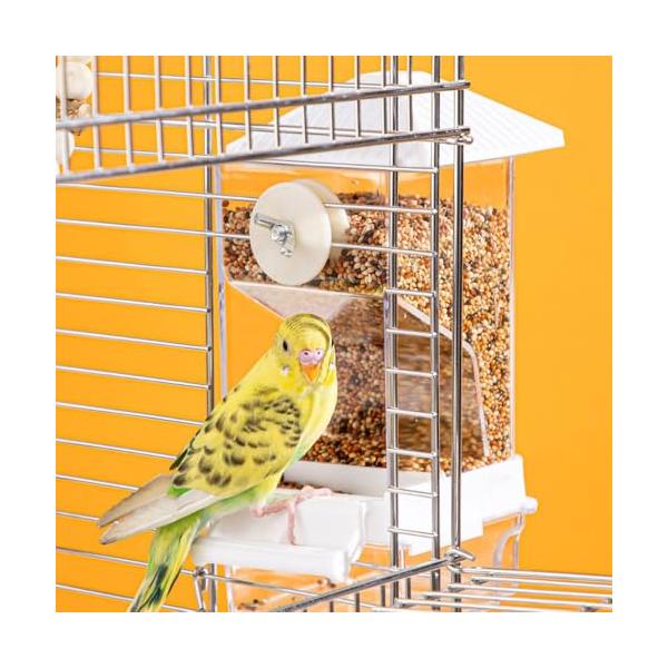 鳥の餌入れ。鳥ゲージに付属の金具でしっかりと固定できるインコ餌入れは、取り外さなくてもフードの補充やメンテナンスが便利。ケージ内の空間を圧迫しない外付け式。フルカバーでケージの周りにエサの飛び散り防止の小鳥用食器。餌殻・食べこぼしを下の引き...