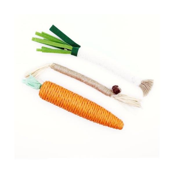 「商品内容」3本セット - にんじんおもちゃ/小ねぎおもちゃ/ジュートロープおもちゃ「サイズ」にんじんのサイズ3.3*19*、重さ24.5ｇ。ねぎのサイズ2.0*23*、重さ13.2g。ジュートロープのサイズ1.5*22*、重さ10.3g。...
