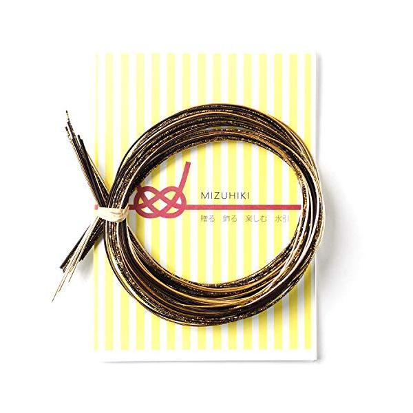 リーフレットでは水引の基本の結び方4種とアクセサリーやラッピングなど、簡単でかわいい水引の楽しみ方を写真で紹介しています。切って使えるプチぽち袋の型紙付き水引の長さ：90cm、15本入素材：和紙日本製文房具・オフィス用品/のし・冠婚葬祭用品/水引