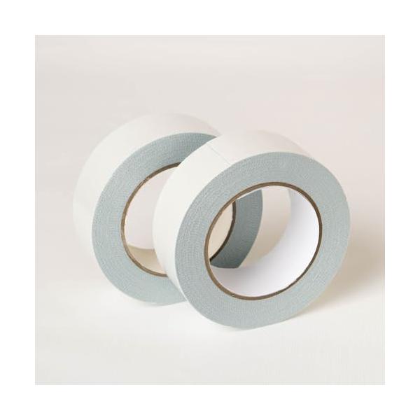 * 賃貸派も納得の原状回復テープ 強力な粘着力でフロアタイルやクッションフロアをしっかり固定しつつ、きれいにはがせるので賃貸物件でも安心。貼ってはがしても糊残りしにくく、床にも壁紙にも幅広く使えます。* 貼り直しも簡単、誰でも美しく  幅広...