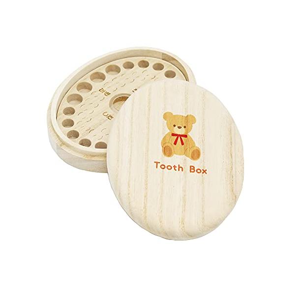 高級桐材を使用した楕円形のかわいい乳歯保存ケース。歯が抜けた年齢と日付が書けます。透明アクリル板付きなので、開けたときに乳歯がこぼれる心配がありません。日本の職人の手によって作られ、3度の検品を行うケースはスベスベな手ざわり。ささくれやトゲ...