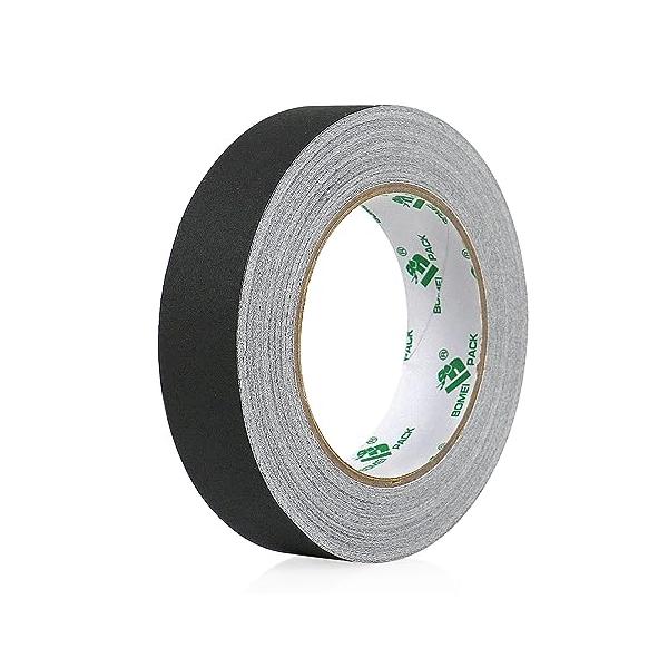 プレミアム品質 - 繊維質のコットンで作られ、非反射性のマットな表面を持つ BOMEI PACK ガファーテープは、木材、タイル、金属、塗装された壁など、さまざまな表面で優れたグリップ力を発揮します。残留物なし - 反射しない黒い布テープは...