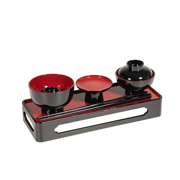 現代のコンパクトなお仏壇に合わせたミニサイズの仏膳です。飯椀(ご飯入れ)、汁椀、平椀、お箸、お膳がセットになっています。この製品のみで、お供え時に必要なひととおりの仏具用品小物がそろいます。茶碗や供物台などすべて樹脂製のため、水洗いで手軽に...