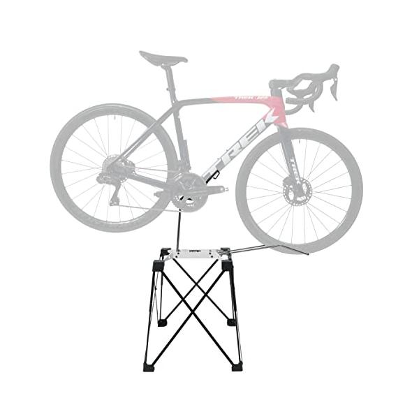 スルーアクスル・ディスクブレーキ対応。 iWA1専用作業台を使用してのしっかりとしたメンテナンスから、iWA1単体での日常点検や日々のメンテナンス、室内のディスプレイなど、ロードバイクスタンドに求めるすべての機能を搭載。 ディスプレイ、洗車...