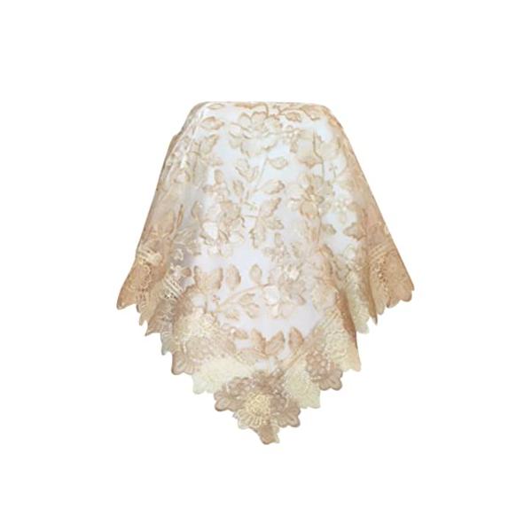 北欧風の光沢があり美しく上品なレースのテーブルクロスです。淡いピンクと光沢のあるベージュでお部屋に1枚あるだけで華やぎ気分が上がります。おうち時間をリッチに気持ちよく過ごしたい方にいかがでしょう。テーブルクロスやサイドテーブルに、正方形です...