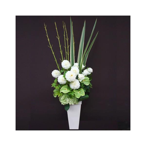 【お祝いを一段と華やかにスタイリッシュに彩ります】■サイズW55cm H135cm■商品内容“FELICITER”（フェリシテ）は、様々なお祝のシーンに合わせてフロレアルがご提案するアレンジメントです。「フロレアル」らしいニュアンスのあるカ...