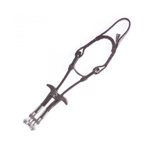 ステムが柔らかい構造で縦揺れによるウォーキングがしにくく、変則的なスリング接続方式により親指の収まりがよく、セッティングもし易くなっています。