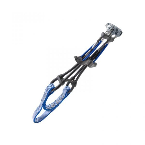 ステムが柔らかい構造で縦揺れによるウォーキングがしにくく、変則的なスリング接続方式により親指の収まりがよく、セッティングもし易くなっています。