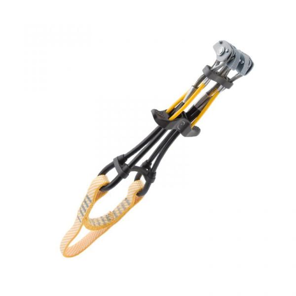 ステムが柔らかい構造で縦揺れによるウォーキングがしにくく、変則的なスリング接続方式により親指の収まりがよく、セッティングもし易くなっています。