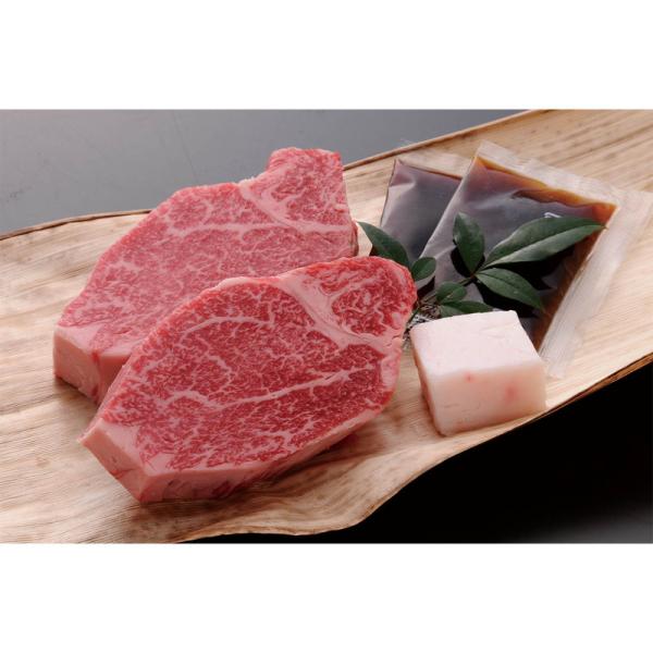 【発売日：2024年11月01日】■商品説明近江・湖東の地で長期間肥育された近江牛。中でも希少な未経産牝牛をえり抜き、牛肉の最高級部位ヒレ（シャトーブリアン）を職人が1枚1枚丁寧に手切り致しました。非常にやわらかく溢れる旨味が特徴で、とろけ...