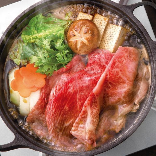 【発売日：2026年07月01日】■商品説明自然豊かな三重県で一頭一頭丁寧に育まれた肉の芸術品「松阪牛」。その肉質は、温かみのある色彩、甘く、柔らかく、風味豊かな味わいが口の中いっぱいに広がります。■商品詳細製造生産地：日本製内容：松阪牛カ...