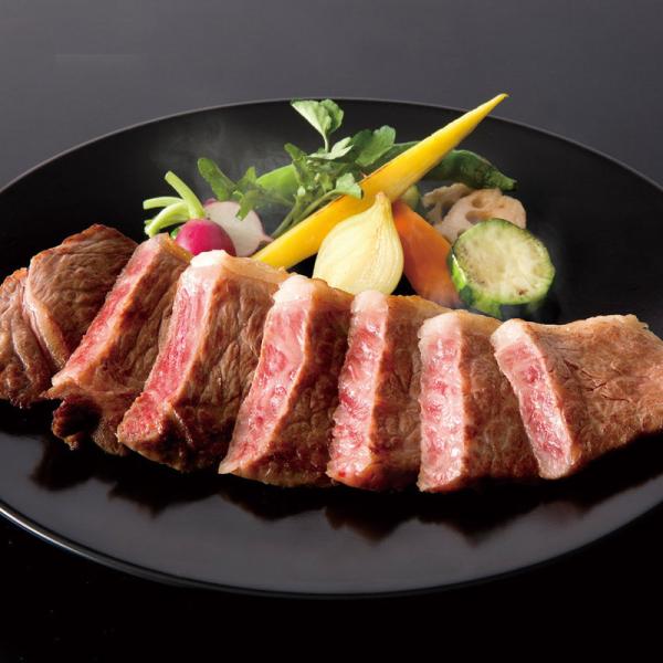 【発売日：2026年07月01日】■商品説明国内だけでなく海外でも人気のある飛騨牛。そのロースをステーキにカットしました。脂肪と赤身の牛肉本来のおいしさをご堪能ください。■商品詳細製造生産地：日本製内容：飛騨牛サーロインステーキ用2枚(計約...