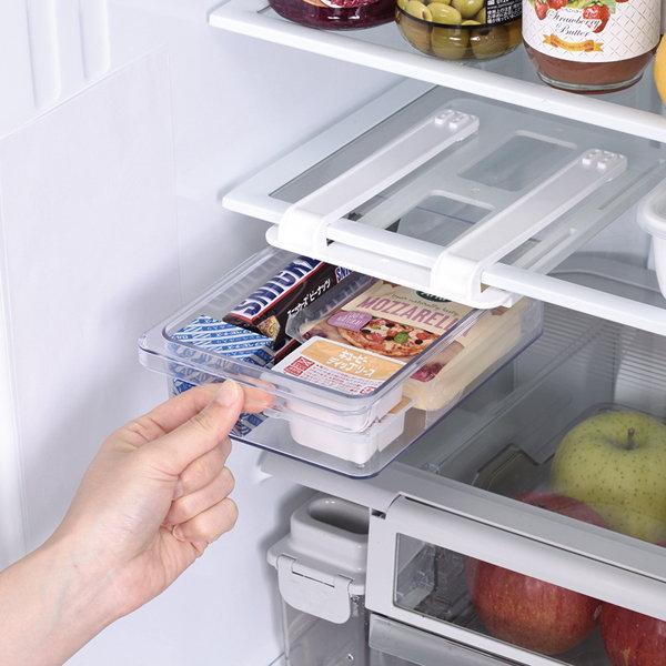■商品説明●食材のカテゴリーごとに整理ができてすっきり収納。●ケースやトレーで収納するので、冷蔵庫内の汚れ軽減！お掃除が簡単。●棚板に取り付けて、棚の下のスペースを有効活用することができます。■商品詳細生産地：日本サイズ(約)：150×19...