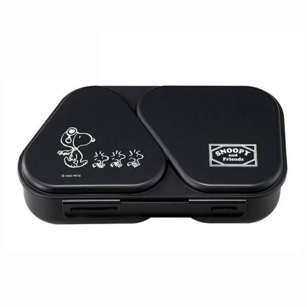 ■商品説明●にぎらずに作れるおにぎりケース！●コンビニおにぎりの約1.5倍サイズ●ラップにご飯をつつんでケースに入れると三角おにぎりがカンタンにつくれます。●おかずも入り、自由に組み合わせ可能！便利な押し型付き！●フタをはずしてレンジ使用O...