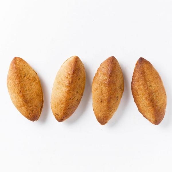 ”年間17万”個 売れる看板商品ほっこりとした石川県産さつまいも「五郎島金時」と風味と香り豊かな「五郎島紅はるか」をブレンド。北海道産バターと生クリームを練り込み、香ばしく焼き上げています。底にしいたパイ生地から広がるバターの風味と、ほっく...