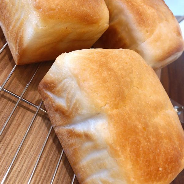 【商品について】mironのパンは完全グルテンフリーでふわモチ食感、噛めば噛むほど味わい深いパン。体への思いやりとこだわりの詰まった自慢のパンです。石川県産無肥料無農薬コシヒカリ/天然酵母/グルテンフリー/無添加/体に優しい素材/小麦、卵、...