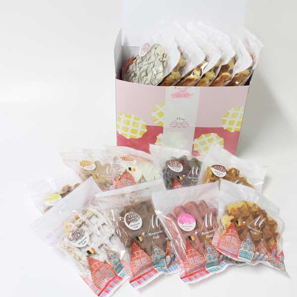 【商品について】プレーン6個とバニラシュガー、シナモンシュガー、ココアシュガー、たっぷりチョコレート、ショコラフォンダン（生地の中にチョコレート）、アカシアのはちみつ、ココキャラメル（ココナッツ＆キャラメルソース）、いちごチョコレート（フリ...