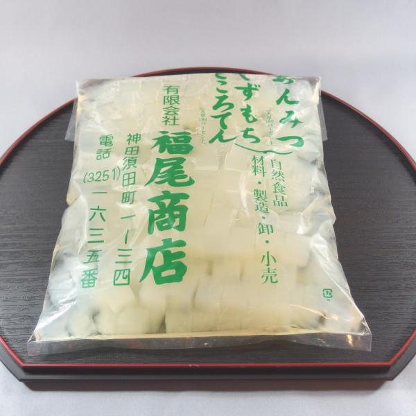 あんみつ・豆かん用のさいの目寒天です。こちらは寒天のみの商品となります。最高級の伊豆・伊豆諸島の天草など数種類ブレンドし、昔ながらの製法で作った当店自慢の生寒天。良質な天草でしか作れない風味とコシのある寒天です。低カロリーで食物繊維が豊富な...