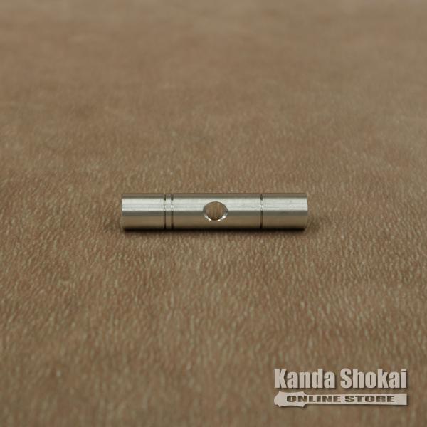 ポットの規格がすぐに確認できる測定ゲージです。●使用方法ミリまたはインチのポットシャフトへ差し込んでご確認ください。1本線＝ミリ(φ6.00) 2本線＝インチ(φ6.40)となっています。●判断方法・1本線側だけがジャストサイズで入る＝ミリ...