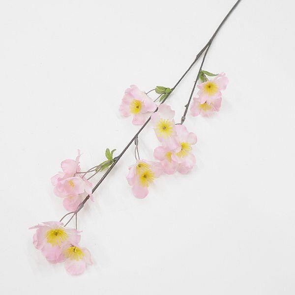 桜の造花。店舗ディスプレイ等によく使われる桜の小枝です。花径：約4cm長さ：約54cm※設定数以上ご希望の場合は、お問合せ下さい。
