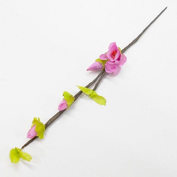 桃の枝の造花。短いピックタイプ。画像程度に花びらがヨレています。あらかじめご了承ください。花径：約3cm長さ：約25cm
