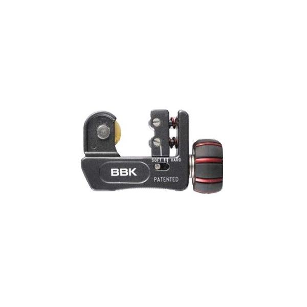 BBK テクノロジーズ 片刃オートマティックミニチューブカッター TC-220S 101-0629 ●切り刃を片刃にすることにより垂直切り側の切断面がきれいに効率よく切断出来ます ●オートマチックミニチューブカッター。3/16〜7/8”まで...