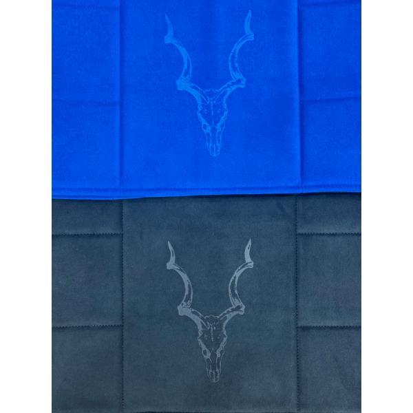 数量限定商品ハイエースダッシュボードマット【ナロータイプ】標準ボディ用（9型モデルにはご使用できません）■特長スーパーウルトラスェード（アルカンターラ）柔らかい手触り・耐久性が高く、汚れに強いです。フロントガラスの映り込み防止ダッシュボード...