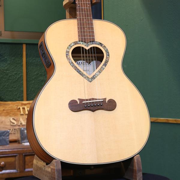 中古商品の為、演奏上問題のない小さなキズ等はご容赦ください。出荷前に専属のリペアマンが、全体の調整・検品を行ないお届けいたします。中古での出品ですので保証は付きません。商品に問題が起きた場合、到着後２週間以内でしたら修理対応いたします。その...