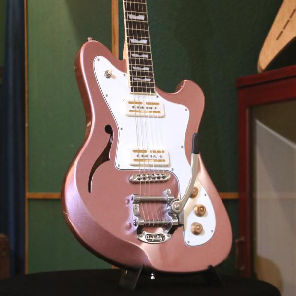 SPEC■Body Style: Semihollow (Mahogany / Maple Top)■Body Finish: Gloss lacquer■Body Thickness: 41mm■Body Shape: Conquer■H...
