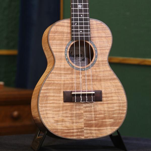 SPEC■Top: Okoume with black/white purfling■Back: Okoume■Sides: Okoume■Soundhole: Abalone Rosette Inlay■Finish: Satin■Bin...