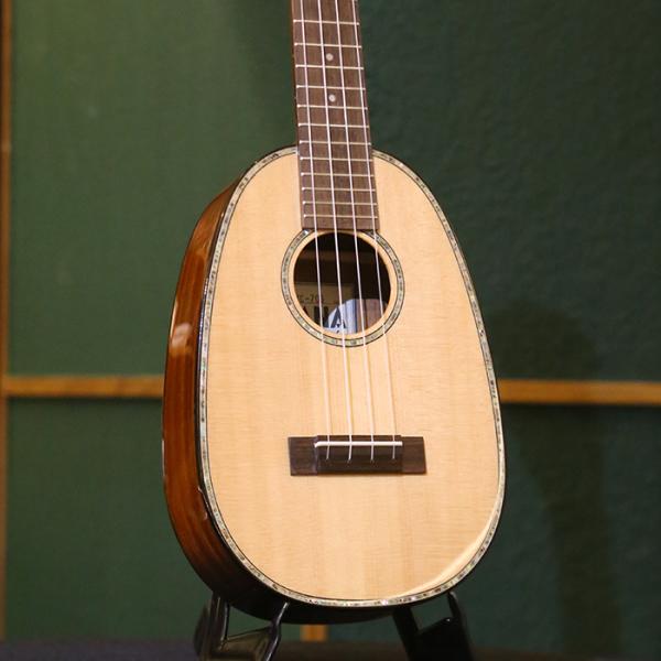 ■Top: Solid Spruce■Back: Solid Mahogany■Sides: Solid Mahogany■Soundhole: Abalone Inlay Rosette■Binding: Wood with Abalon...