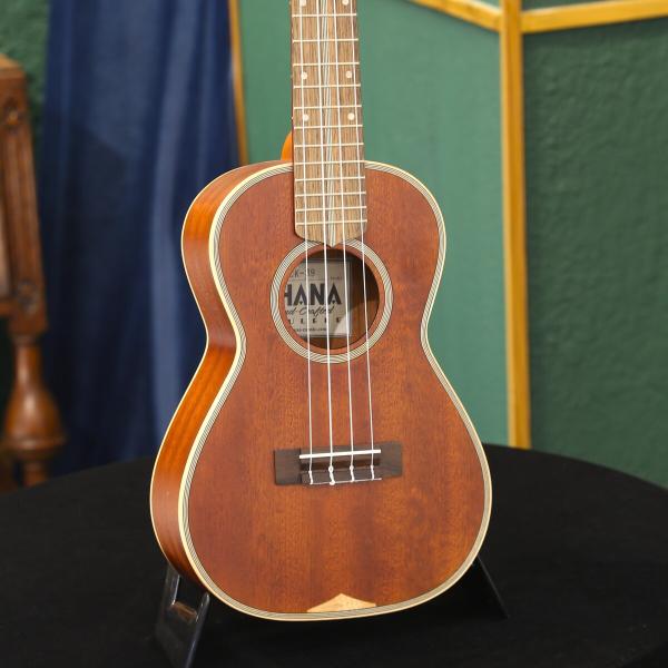 ■Top: Premium Solid Mahogany with Maple■Back: Premium Solid Mahogany■Sides: Premium Solid Mahogany■Soundhole: Rosette in...