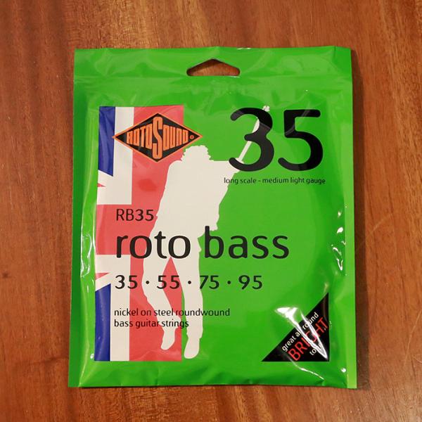 SPEC■String Gauges: .035 / .055 / .075 / .095■Material: Nickel on Steel Roundwound■Tone: Bright■Output: Medium●Made in U...