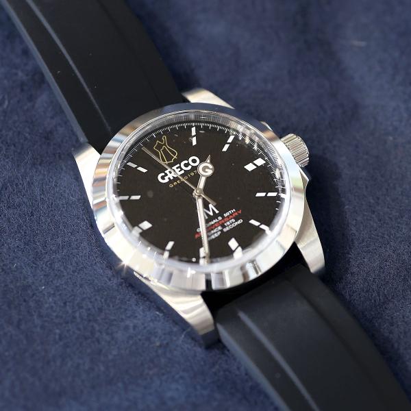 【発売日：2024年08月23日】SPEC■文字盤: 真鍮カラー塗装■ケース径: 38mm (ベゼル径)■ケース厚: 約12mm■ムーブメント: TMI (SEIKO) VH31B (クオーツ・スイープセコンド)■防水: 5気圧防水 (日常...