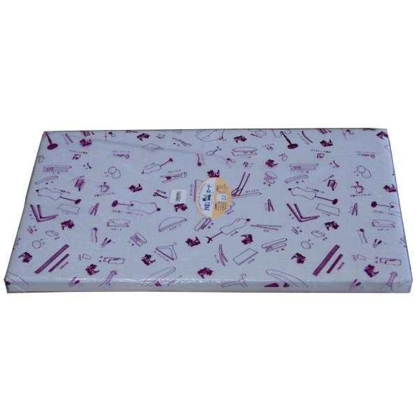 61cm x 36cm