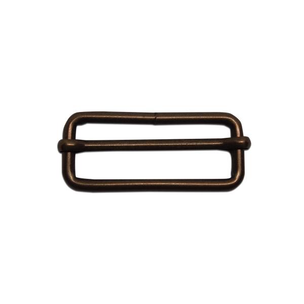 50mm幅のテープが通せる金具。