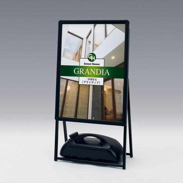 ブランド名ベルクシリーズ名アルモード商品名ポスタースタンド品番2896カラーブラックサイズB2主要素材フレーム：アルミ押出材（シルバー）アルマイト仕上 （ブラック）ツヤ無しアルマイト仕上 面板：1.5mm透明アクリル／3mmMDFボード 保...