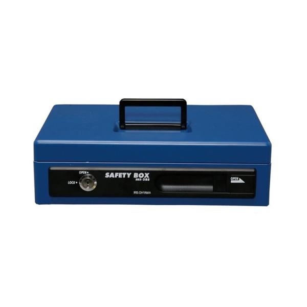 ブランド名アイリスオーヤマ品番SBX-A5S商品名手提げ金庫A5スリム商品サイズ（mm）幅275×奥行185×高さ80商品内寸（約）245×150×50mm主要素材本体：スチール、前面パネル・トレー：ABS（再生材含む）ポイント利用・exp...