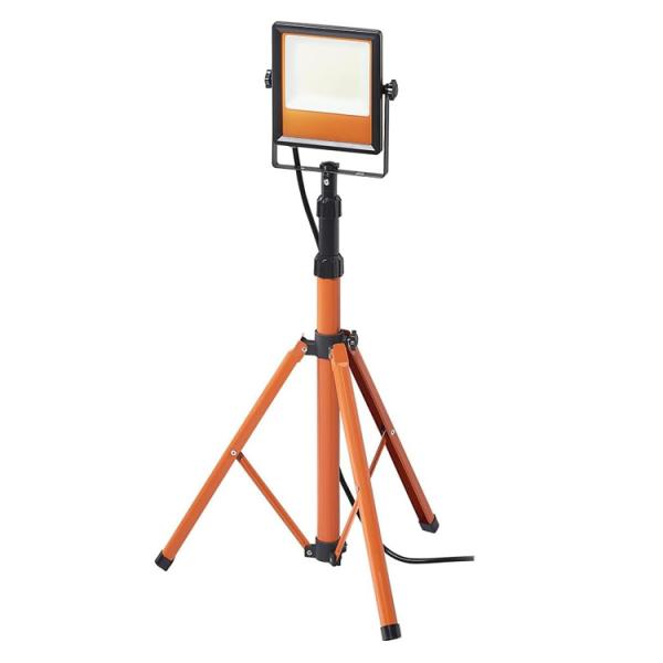 商品名LEDスタンドライト品番LWT-7500ST2商品サイズ（cm）幅約82×奥行約72×高さ約88〜185重量約3.9kg全光束7500lm光束維持時間40，000時間光源色昼光色電源AC100V、50Hz／60Hz定格消費電力55W定...