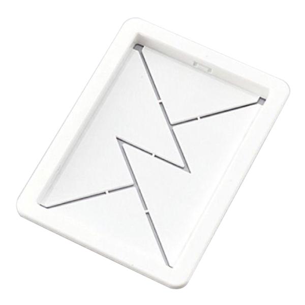 【品番】G903-W【商品名】コンセント・配線パーツ【サイズ】88【カラー】ホワイト【材質】PP（ポリプロピレン）【特徴】●プラスティック素材のため、板金より外れにくく、安価です。●鉄板の鋭利なエッジからケーブルを守ります。●使用時はジグザ...