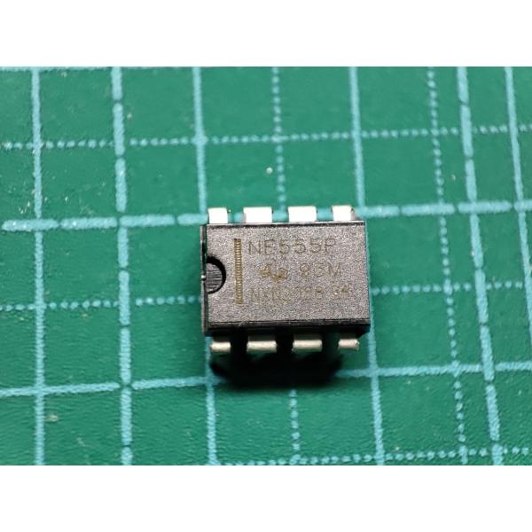 ☆☆☆　NE555P　タイマーIC　2個セット　☆☆☆タイマー用のICです。発振回路を作ることもできます。[仕様]・動作電圧：4.5〜16V・消費電流：3mA(5V)・出力電流：200mA・最高動作周波数：100kHz・プロセス：バイポーラ...