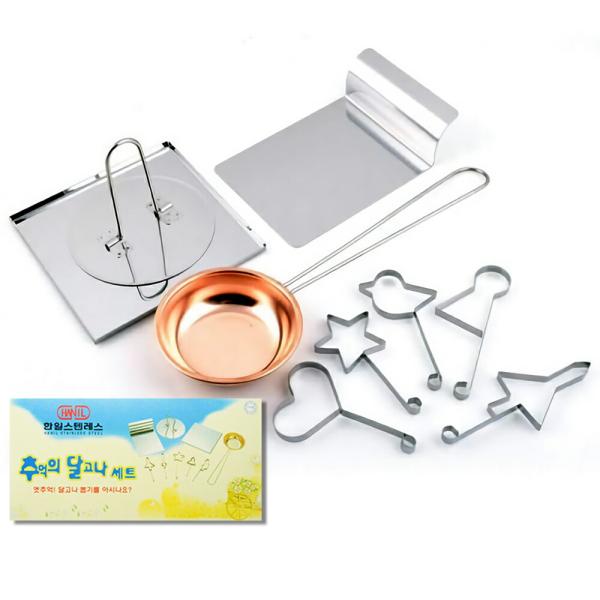 ・韓国のダルゴナ作りセットです。型抜きが楽しめるダルゴナグッズのフールセットです。・大人気のｋ−ドラマの「イカゲーム」にも登場して話題になりました作りセットです。・おたま、ヘラ、押しへら、バット、形抜き(5種)で構成しているダルゴナセットで...