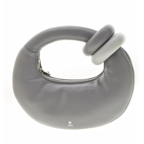 ※アプリでご覧の場合は、画面上部の「詳細」か画面中央付近の「すべて見る」を押し、スマートフォンのブラウザでご覧の場合は「もっと見る」を押して詳細情報をご確認下さい。●  ITEM ●■ Conditionコンディション：B■ Item in...