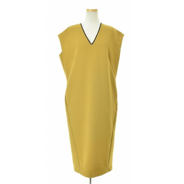 ※アプリでご覧の場合は、画面上部の「詳細」か画面中央付近の「すべて見る」を押し、スマートフォンのブラウザでご覧の場合は「もっと見る」を押して詳細情報をご確認下さい。● LADY'S ITEM ●■ Conditionコンディション：C■ I...