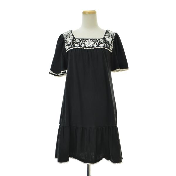 ※アプリでご覧の場合は、画面上部の「詳細」か画面中央付近の「すべて見る」を押し、スマートフォンのブラウザでご覧の場合は「もっと見る」を押して詳細情報をご確認下さい。● LADY'S ITEM ●■ Conditionコンディション：C■ I...