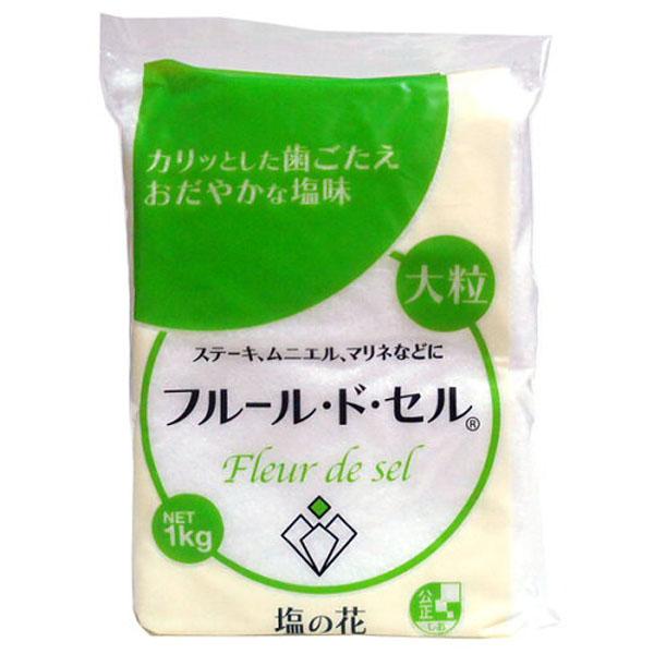 時間をかけて結晶させた大粒の塩です。　薄い結晶が層になっているため、カリッとした食感と口溶けの良さを楽しめます。　塩味の中にほんのりとした甘みを感じる優しい味わいが特徴で、トッピングに使用することで料理を華やかにします。　内容量：１ｋｇ　【...
